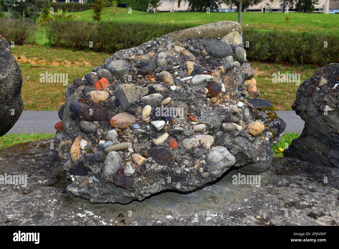 Slag bricks hi-res stock photography and images - Alamy
