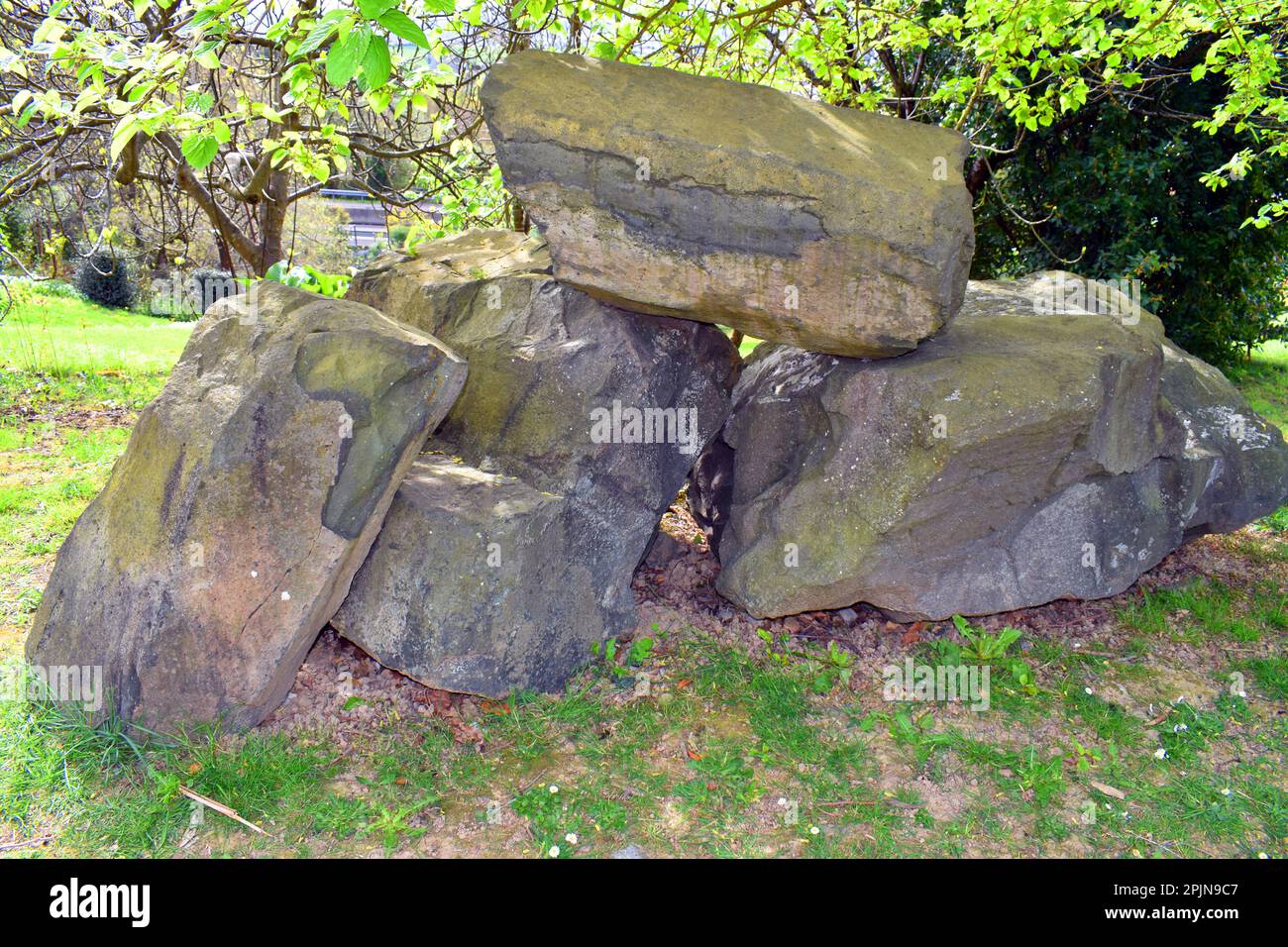 Basalt with columnar joint structure. Cretaceous, Cenomanian. 95 Mya ...