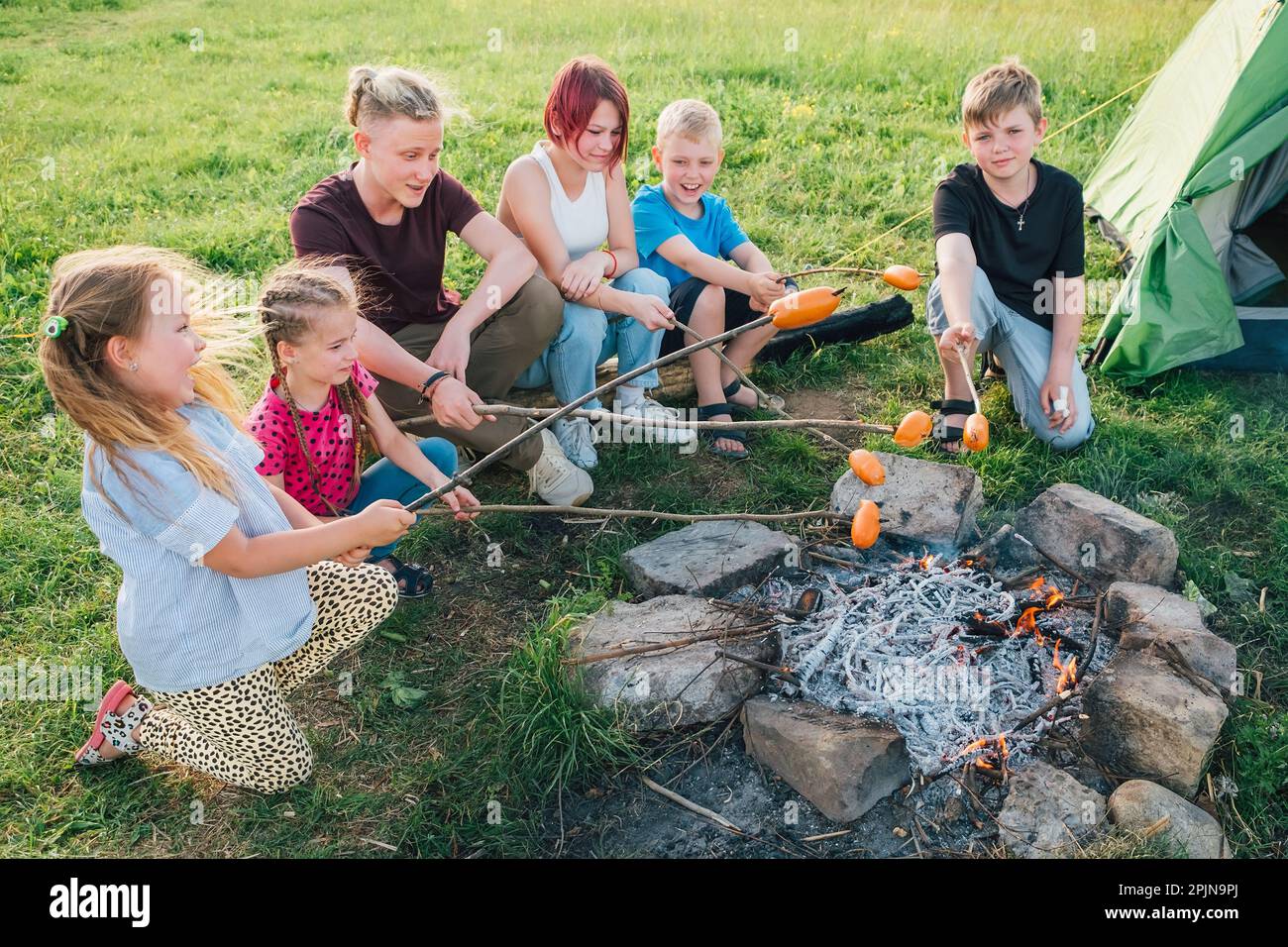 Six boys six girls hi-res stock photography and images - Alamy