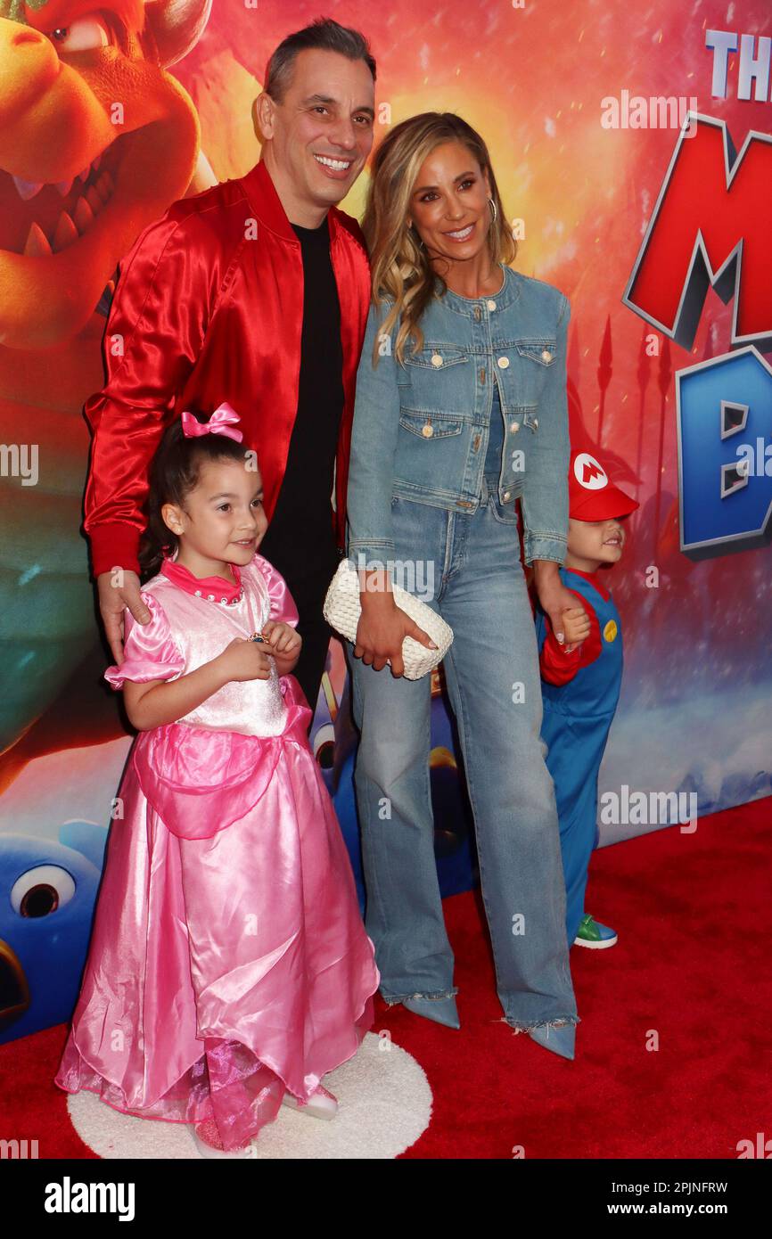 Serafina Simone Maniscalco, Sebastian Maniscalco, Lana Gomez, Caruso ...