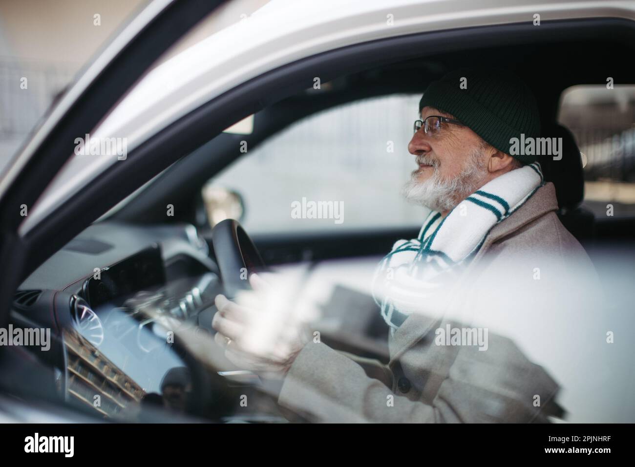 Driving coat man hi-res stock photography and images - Alamy