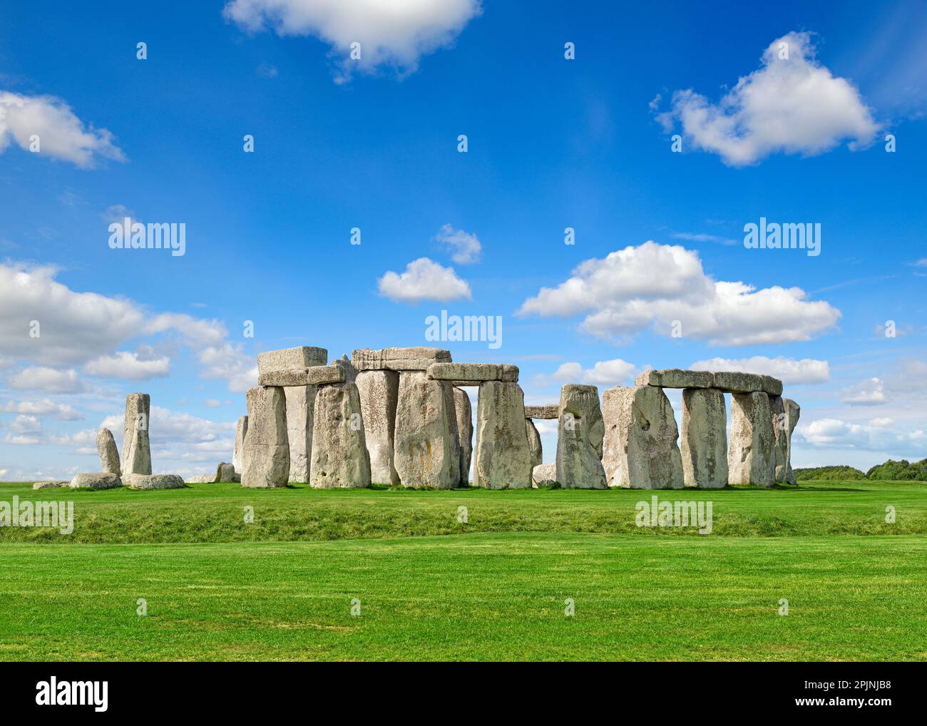 Stonehenge, Amesbury, Wiltshire, England, UK Stock Photo - Alamy