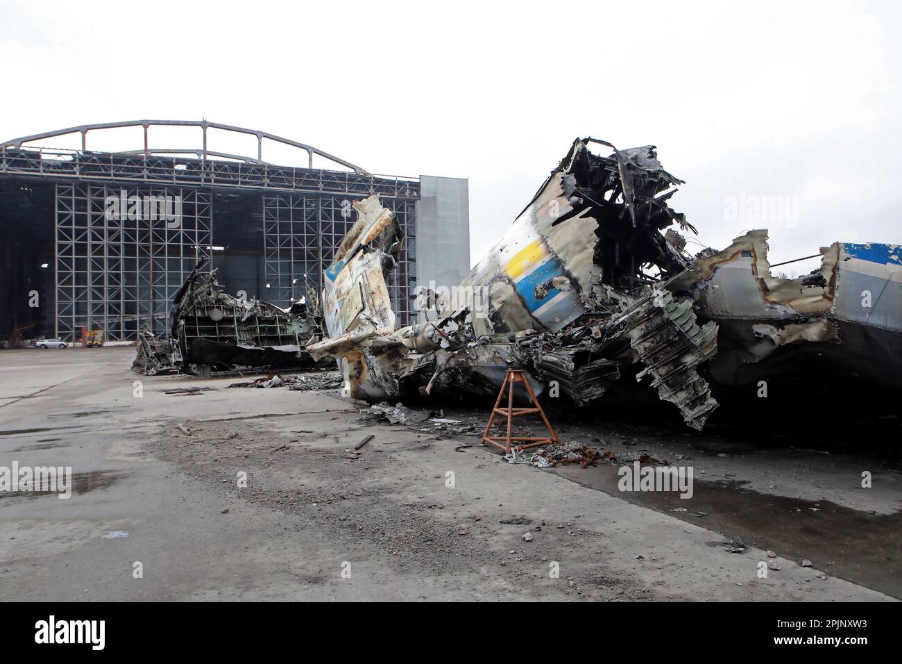 Non Exclusive: HOSTOMEL, UKRAINE - APRIL 1, 2023 - The Antonov An-225 ...