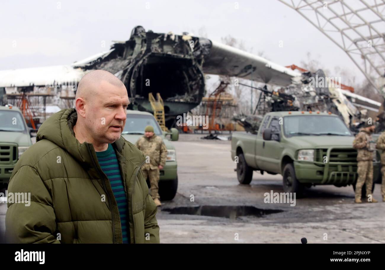 Non Exclusive: HOSTOMEL, UKRAINE - APRIL 1, 2023 - HEROCAR Project head ...