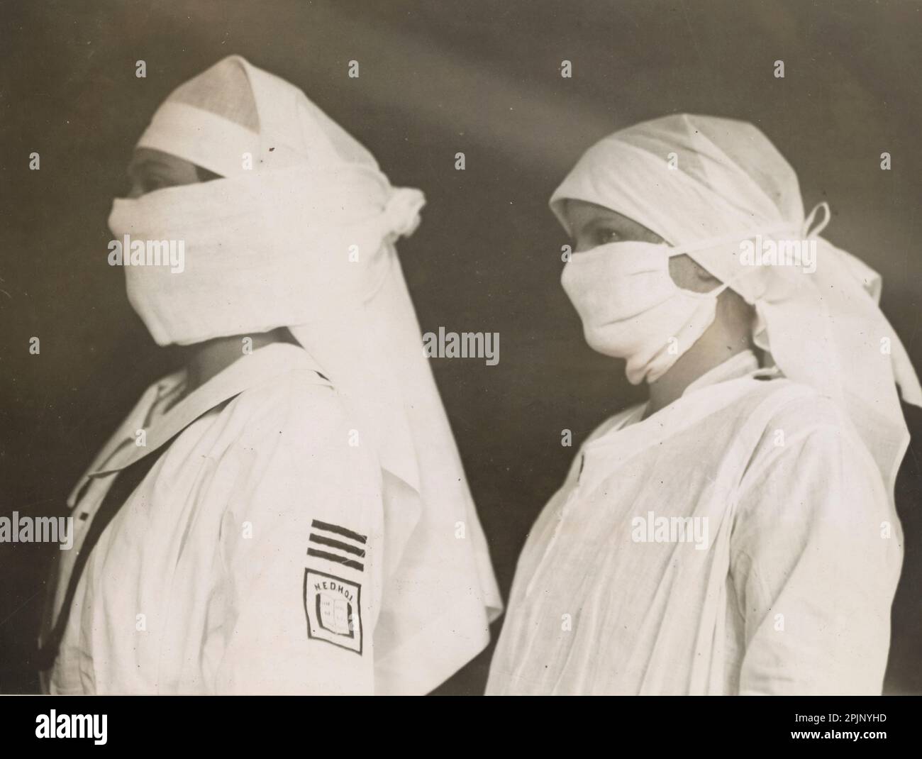 Hospital masks hi-res stock photography and images - Alamy