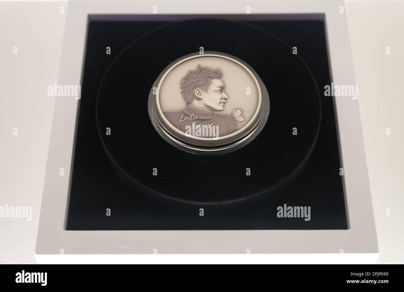 Leslie Cheung's 20th Anniversary Antique Commemorative Medal-Rose 2023 ...