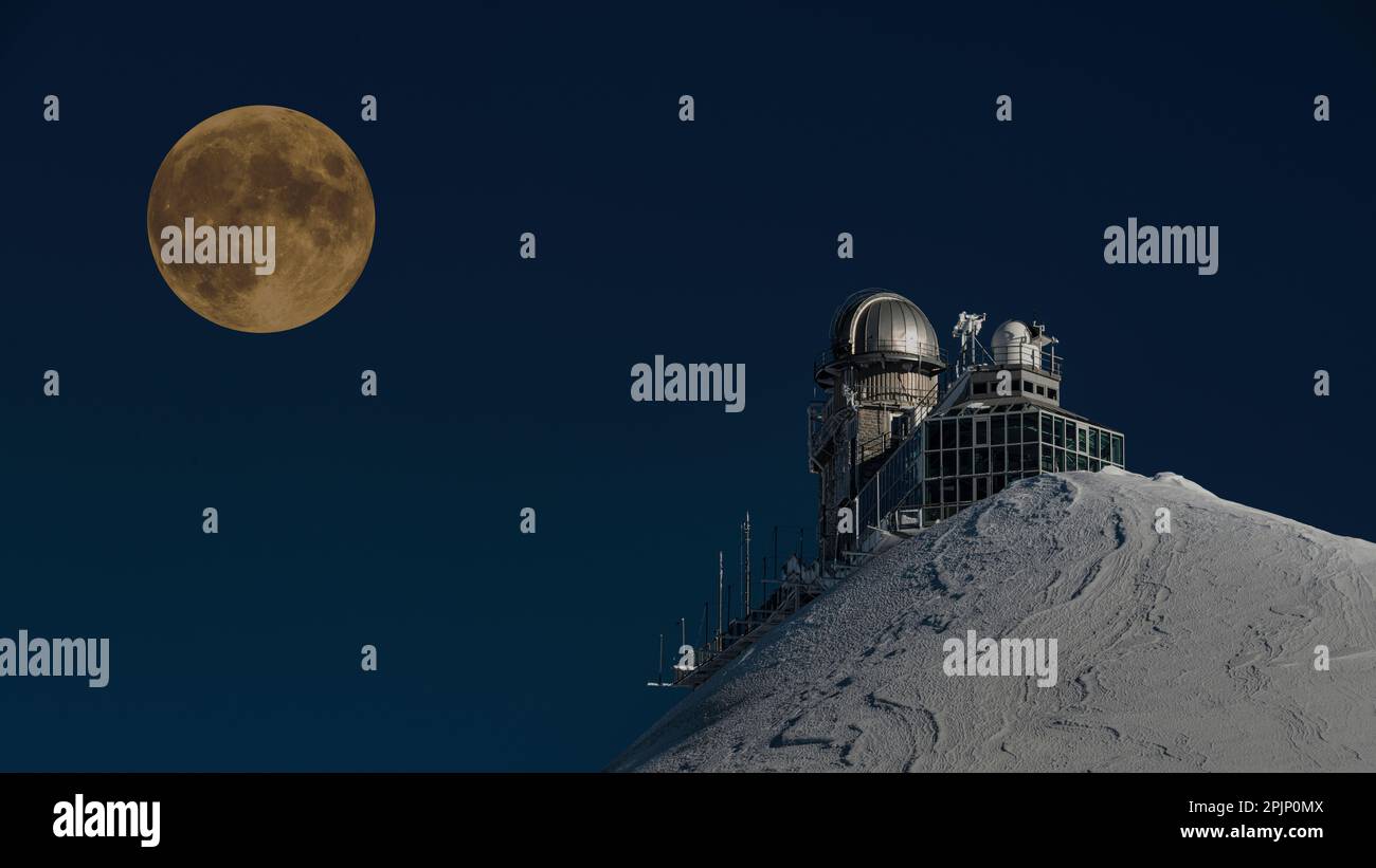 Sphinx observatory dark hi-res stock photography and images - Alamy