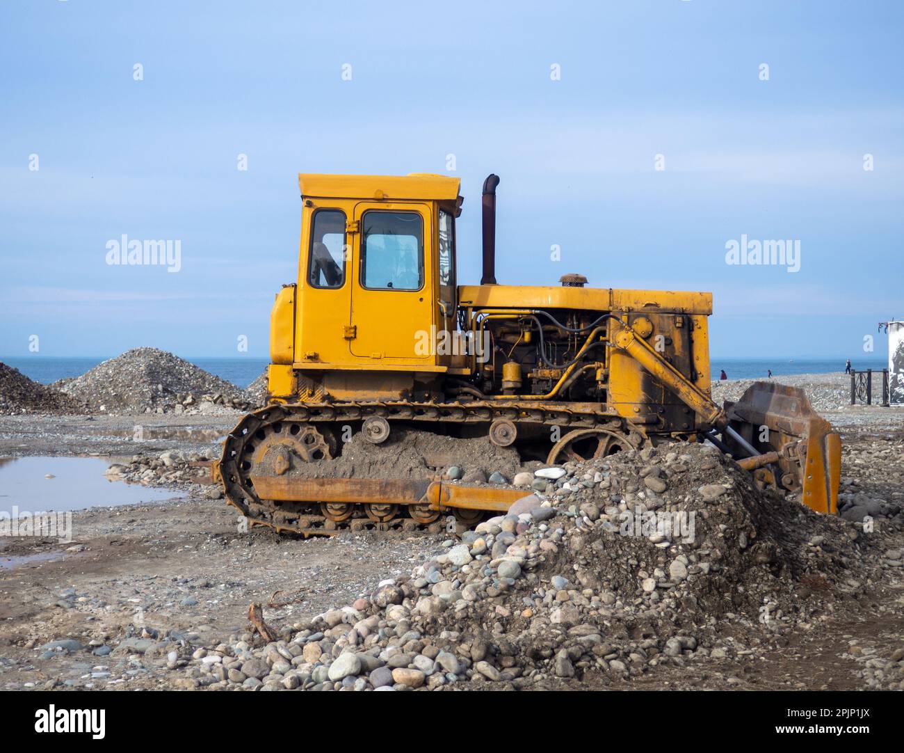 Bulldozer for excavation. B10PM. Tractor from the Chelyabinsk Tractor ...