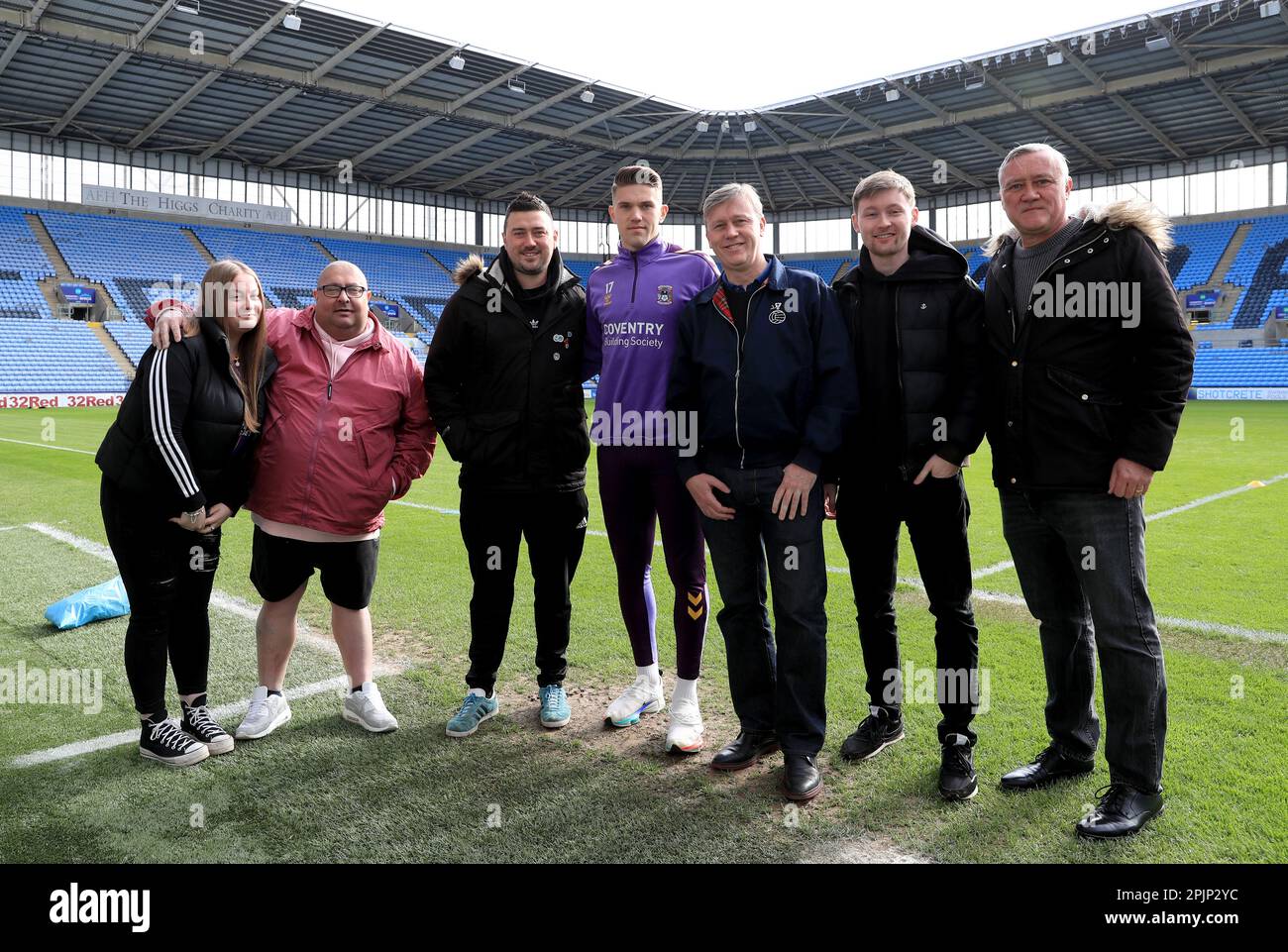 Coventry City's Viktor Gyokeres with sponsors at Coventry Building ...
