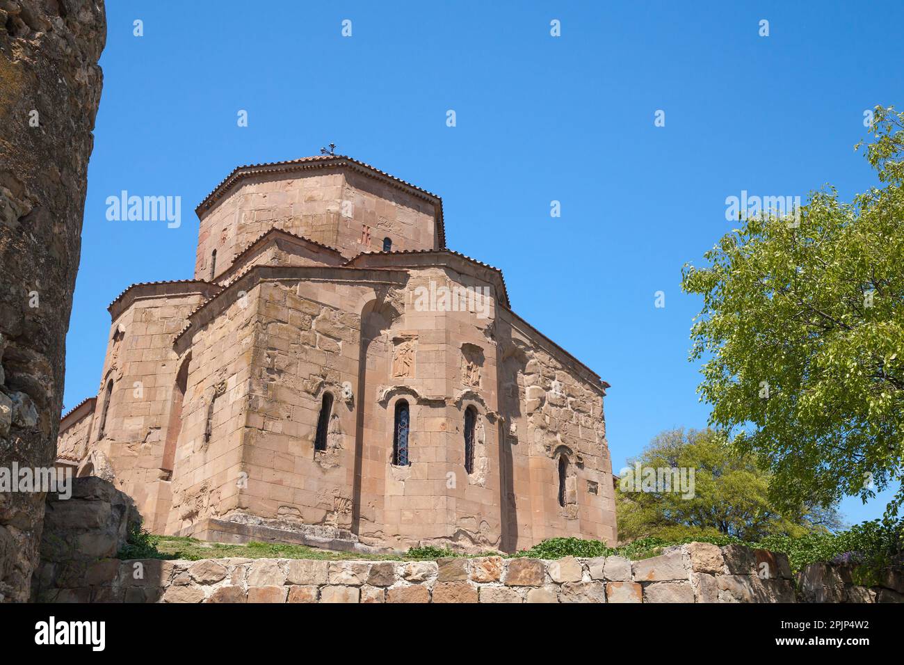 Jvari Monastery exterior, it is a sixth-century Georgian Orthodox ...