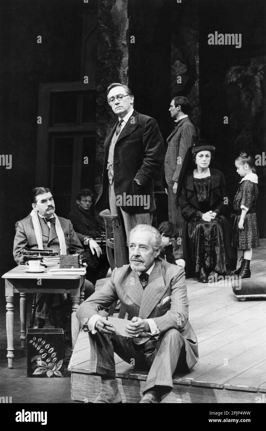 Georgina mackenzie hi-res stock photography and images - Alamy