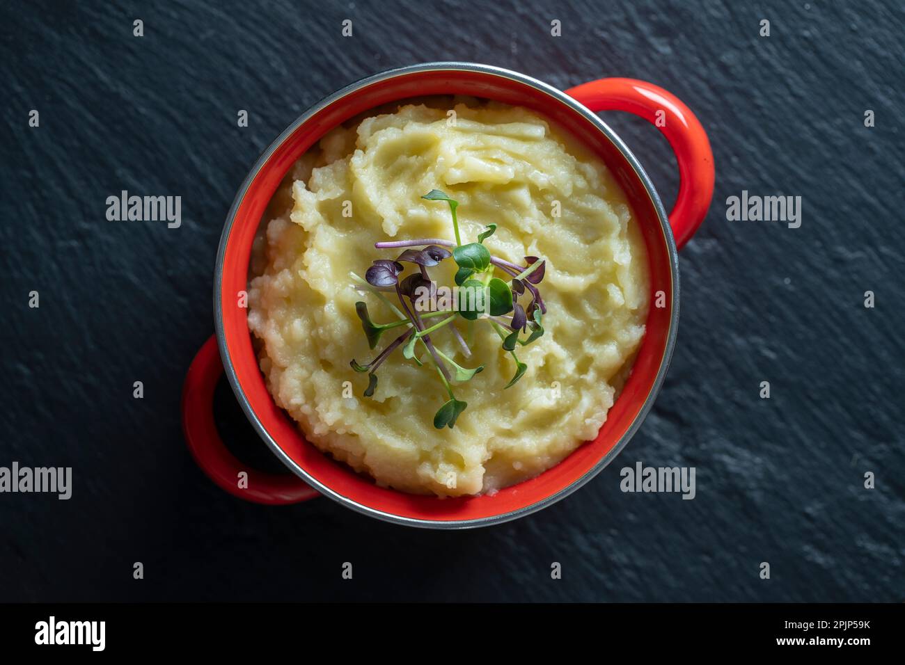 Mash potatoes in close top view hi-res stock photography and images - Alamy