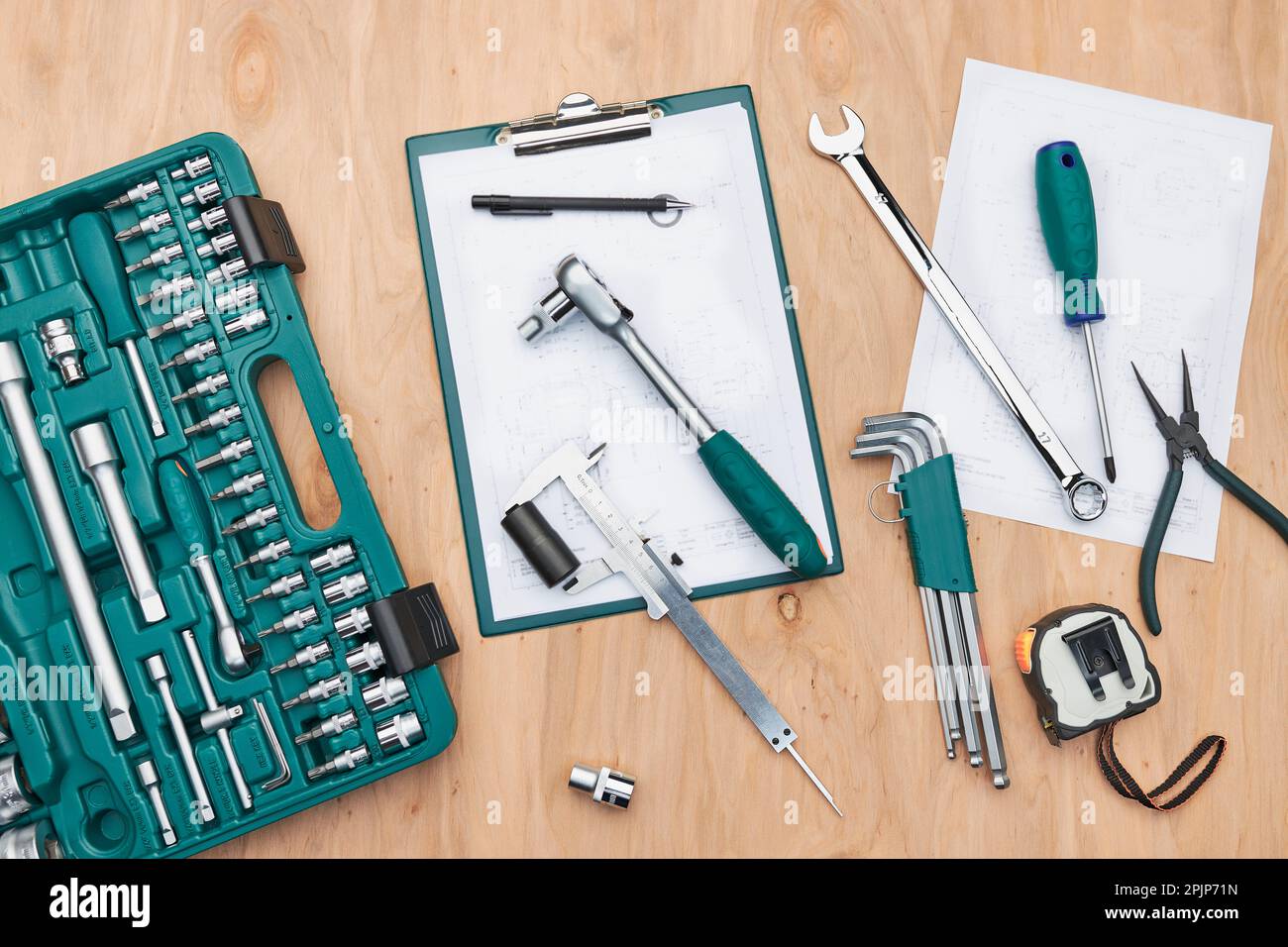 Chrome attachments hi-res stock photography and images - Alamy