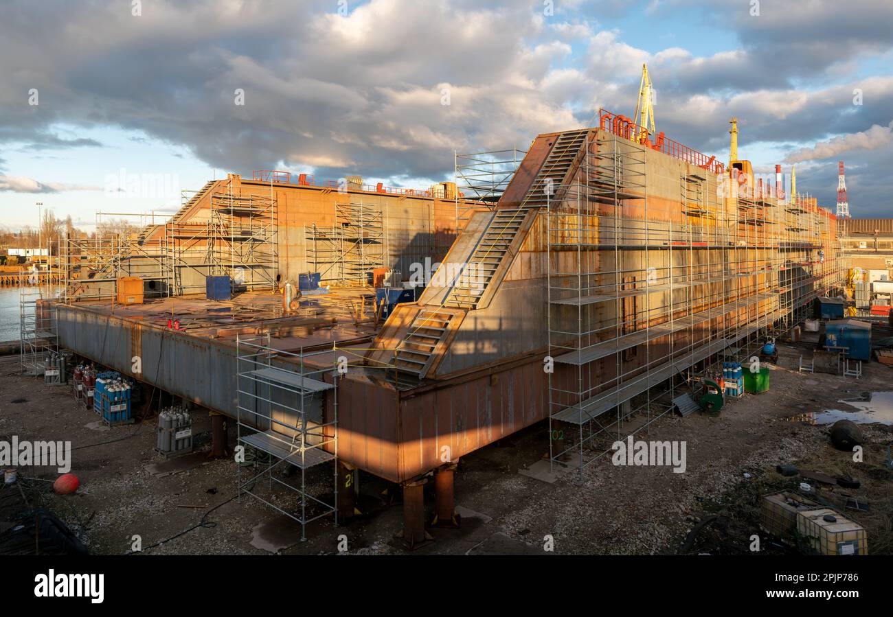 Newly built dry dock at the shipyard Stock Photo - Alamy