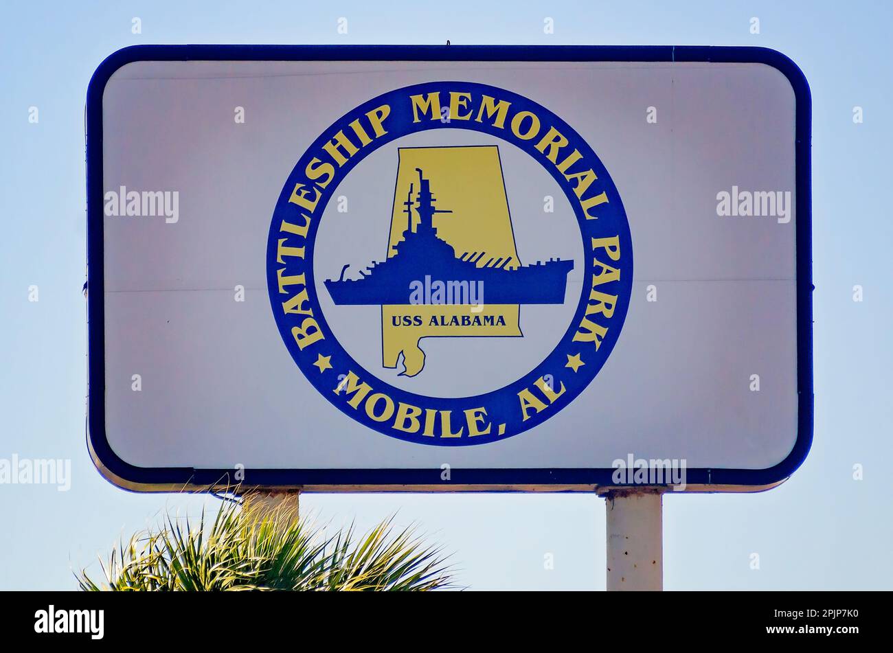 Battleship memorial park sign hi-res stock photography and images - Alamy