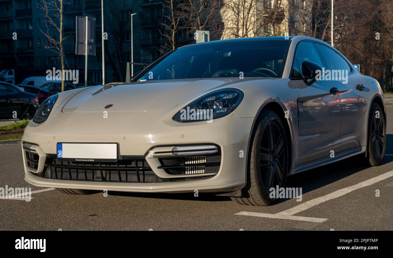 Switzerland automotive porsche hi-res stock photography and images - Alamy