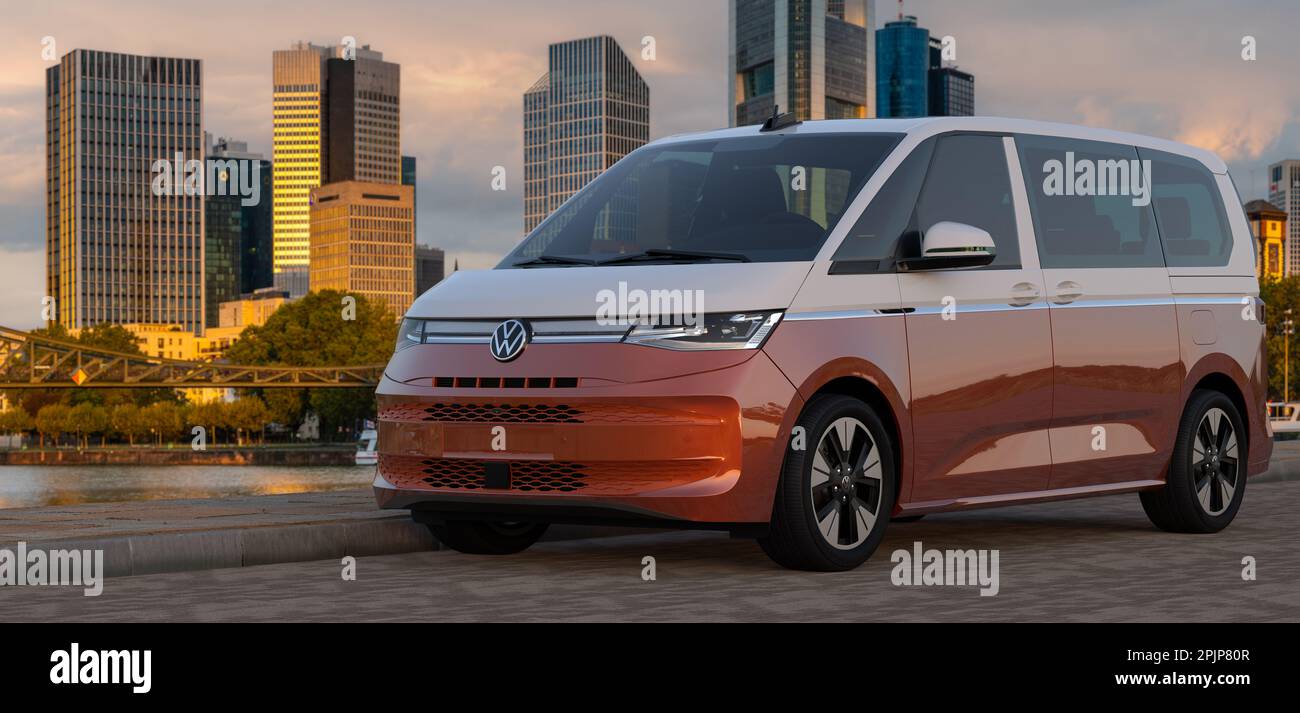 Volkswagen Multivan E Hybrid T7 Stock Photo - Alamy