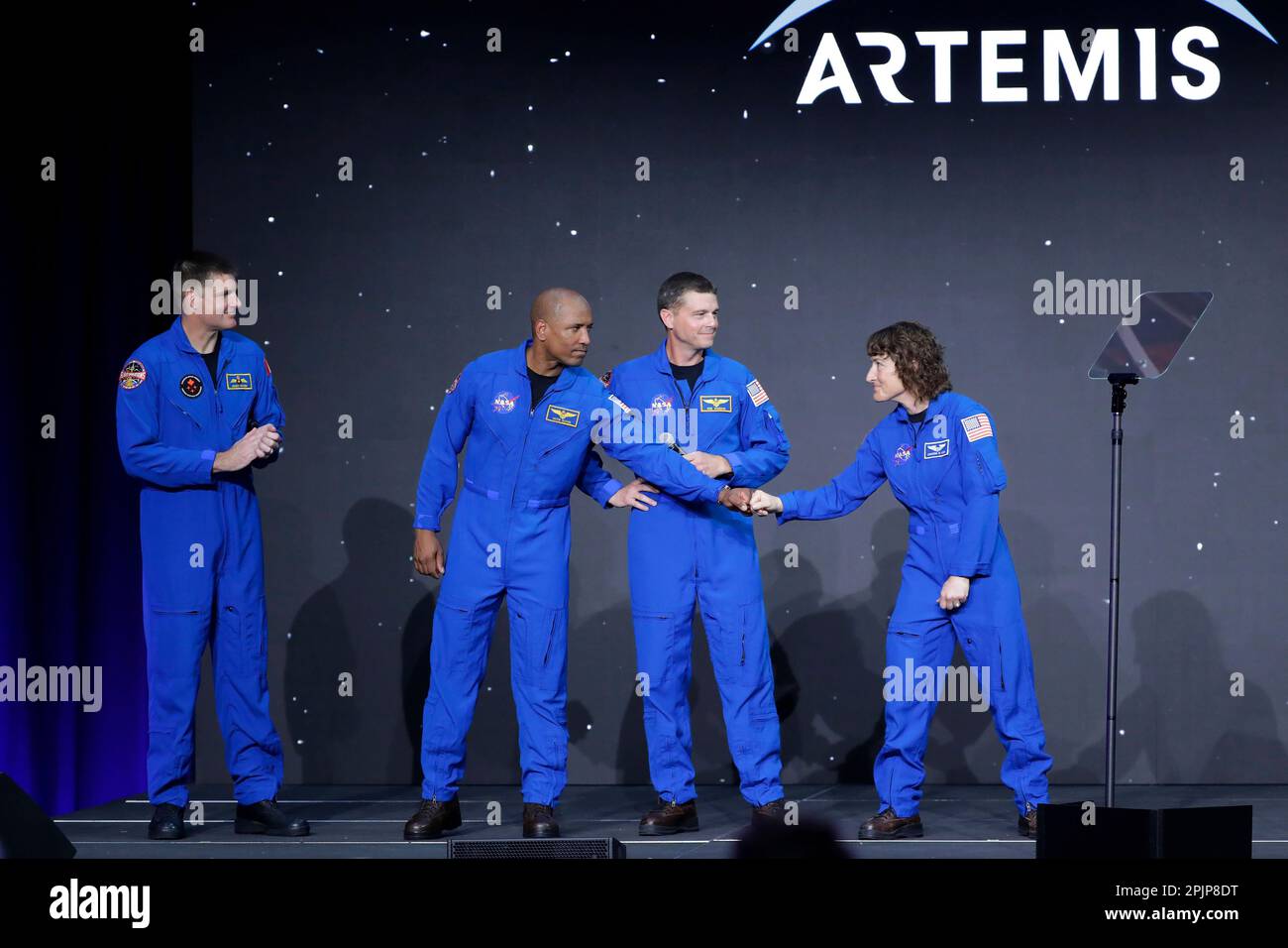 From left, Jeremy Hansen, Victor Glover, Reid Wiseman and Christina ...