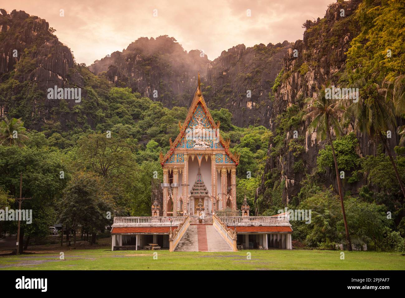 the Wat Khao Daeng Temple at the Village of Khao Daeng at the Hat Sam ...