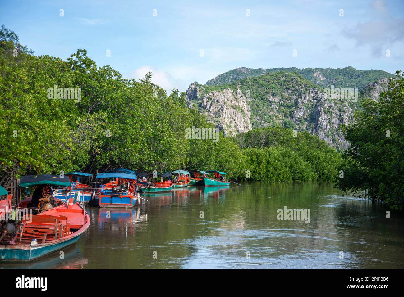 Khao daeng river hi-res stock photography and images - Alamy