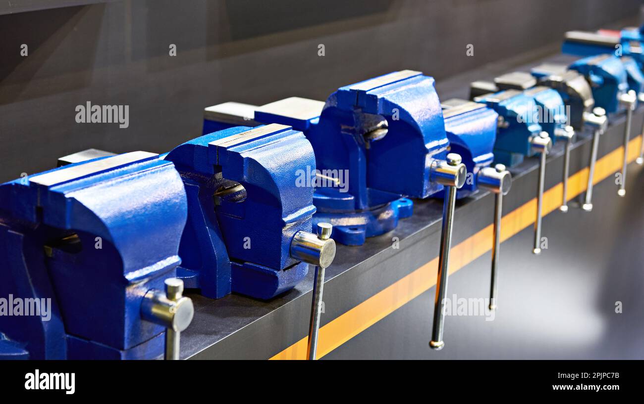 Mechanical equipment in workshop hi-res stock photography and images ...