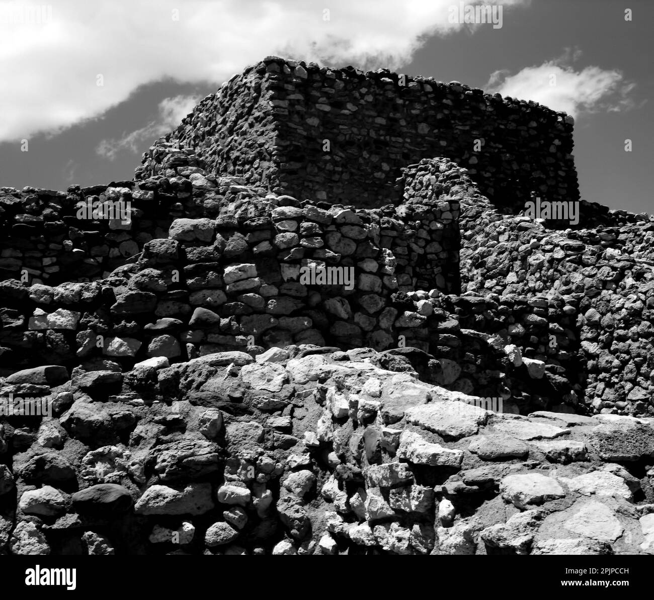 Tuzigoot National Monument pueblo dwelling built by the Sinagua people ...