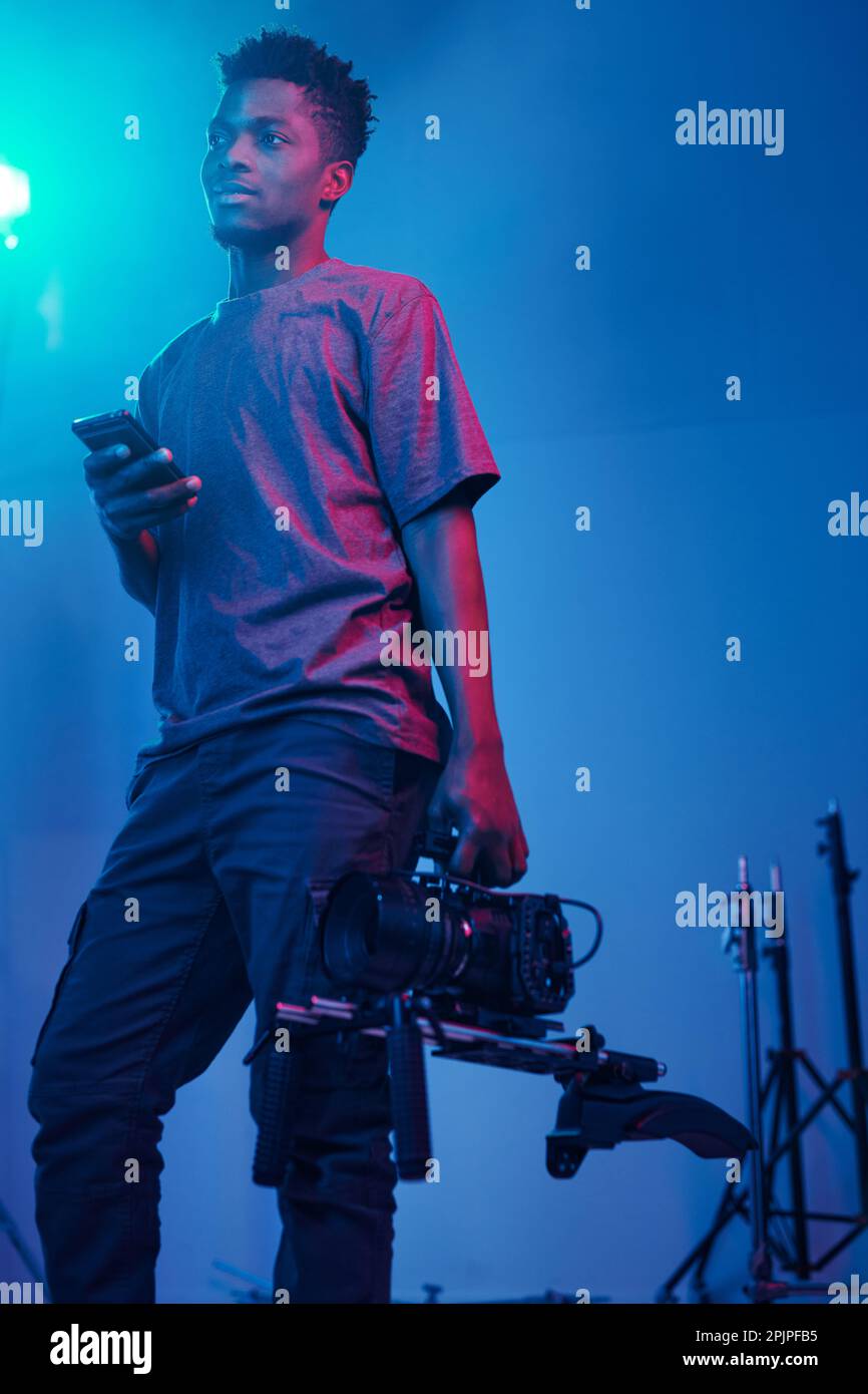 African american cameraman hi-res stock photography and images - Alamy
