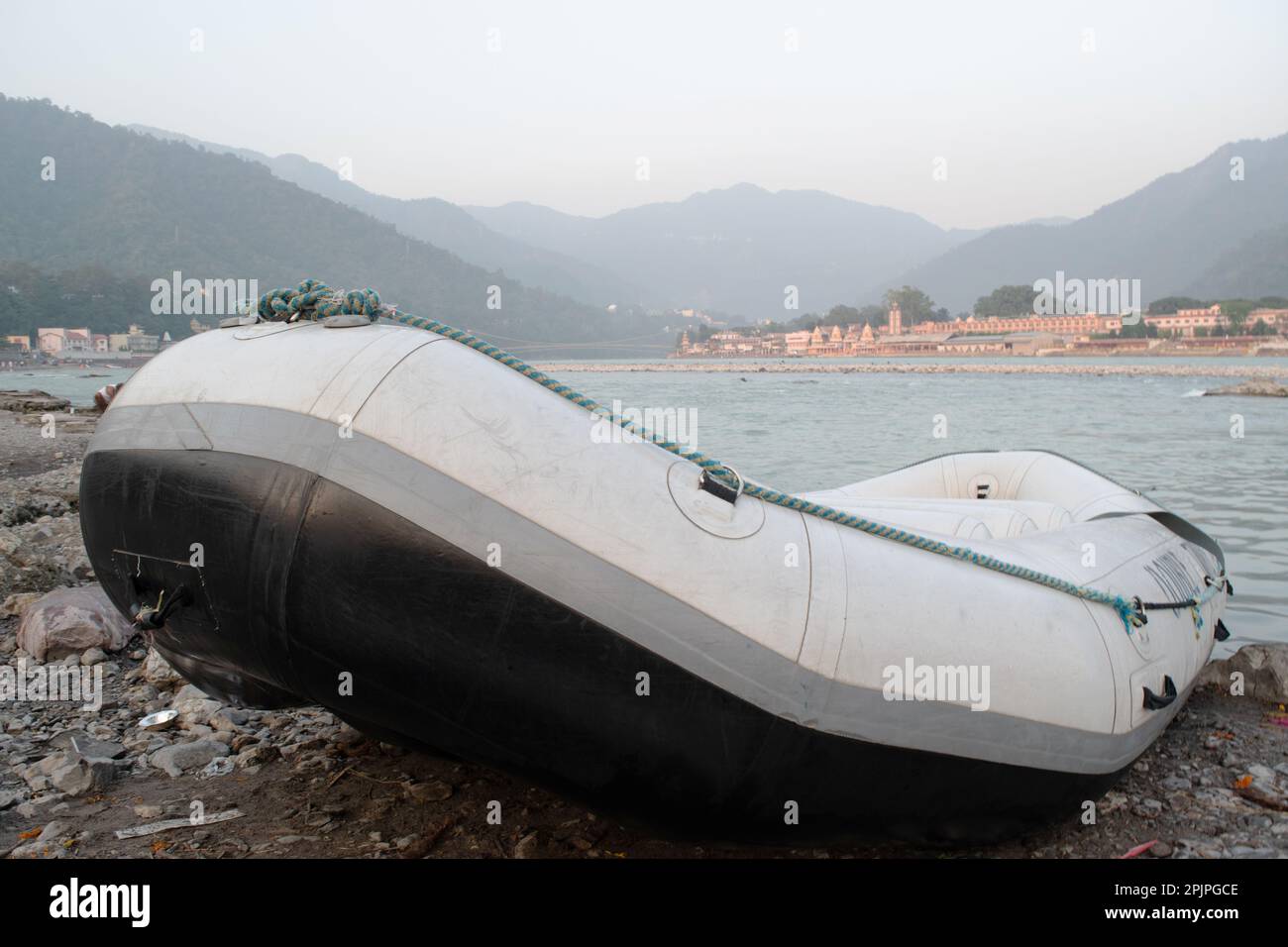 Raft boat at side of ganga river Stock Photo - Alamy