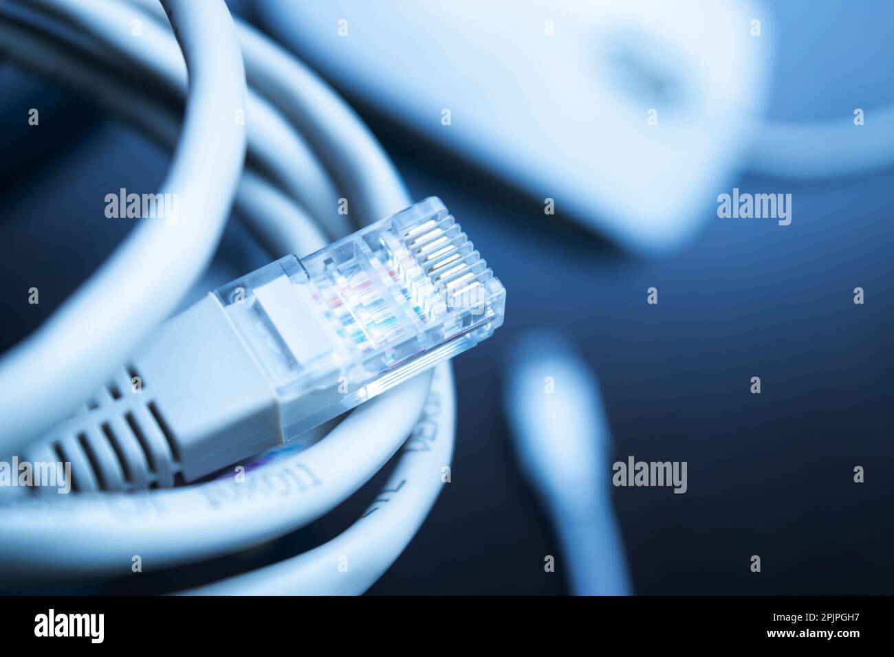 Cable wlan hi-res stock photography and images - Alamy