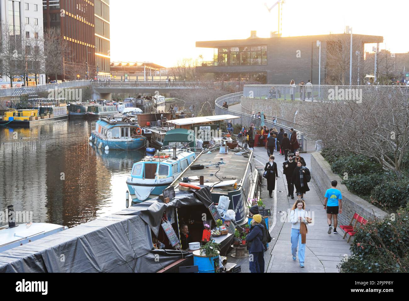 Goods way offices kings cross hi-res stock photography and images - Alamy