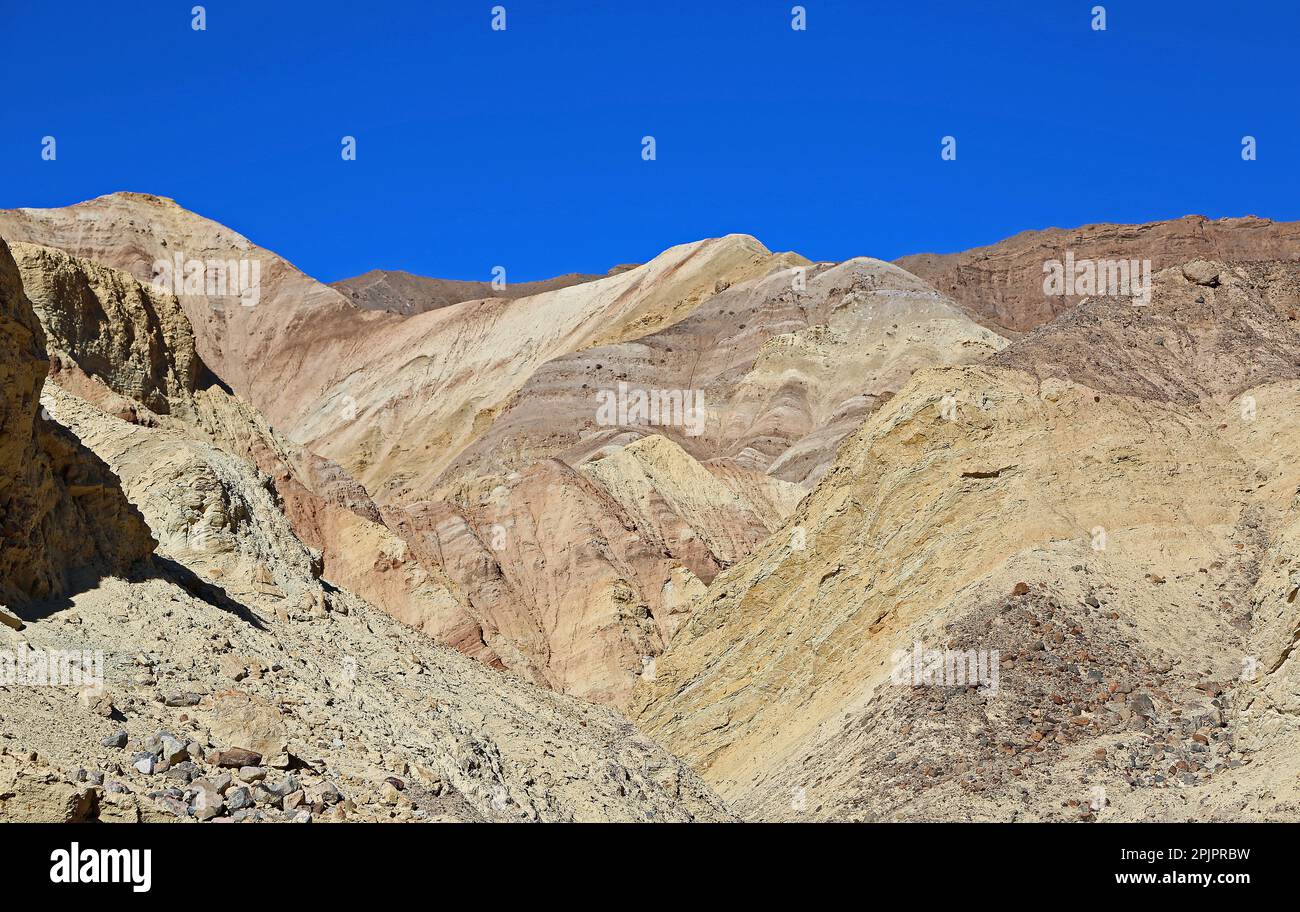 Golden limestone cliffs hi-res stock photography and images - Alamy
