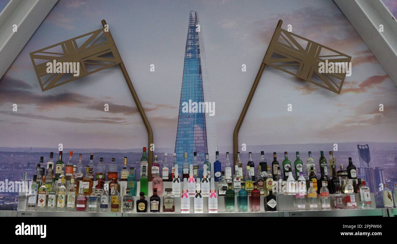 Bar at the shard hi-res stock photography and images - Alamy
