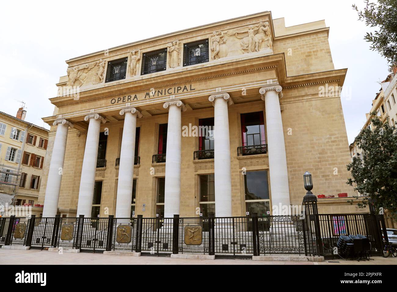 ópera municipal hi-res stock photography and images - Alamy