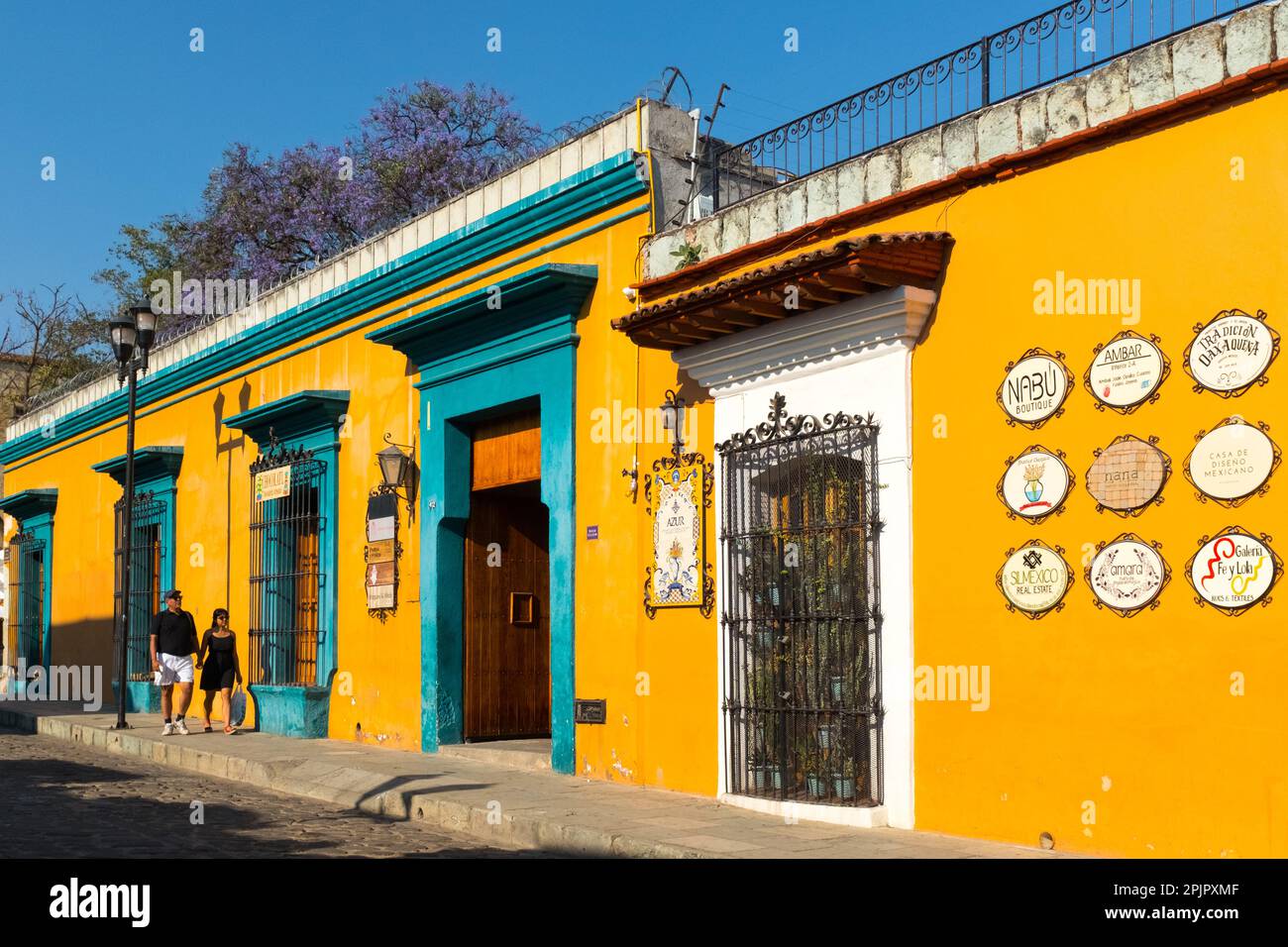 Mexico, Street scene Oaxaca de Juarez historical centre, Oaxaca state ...