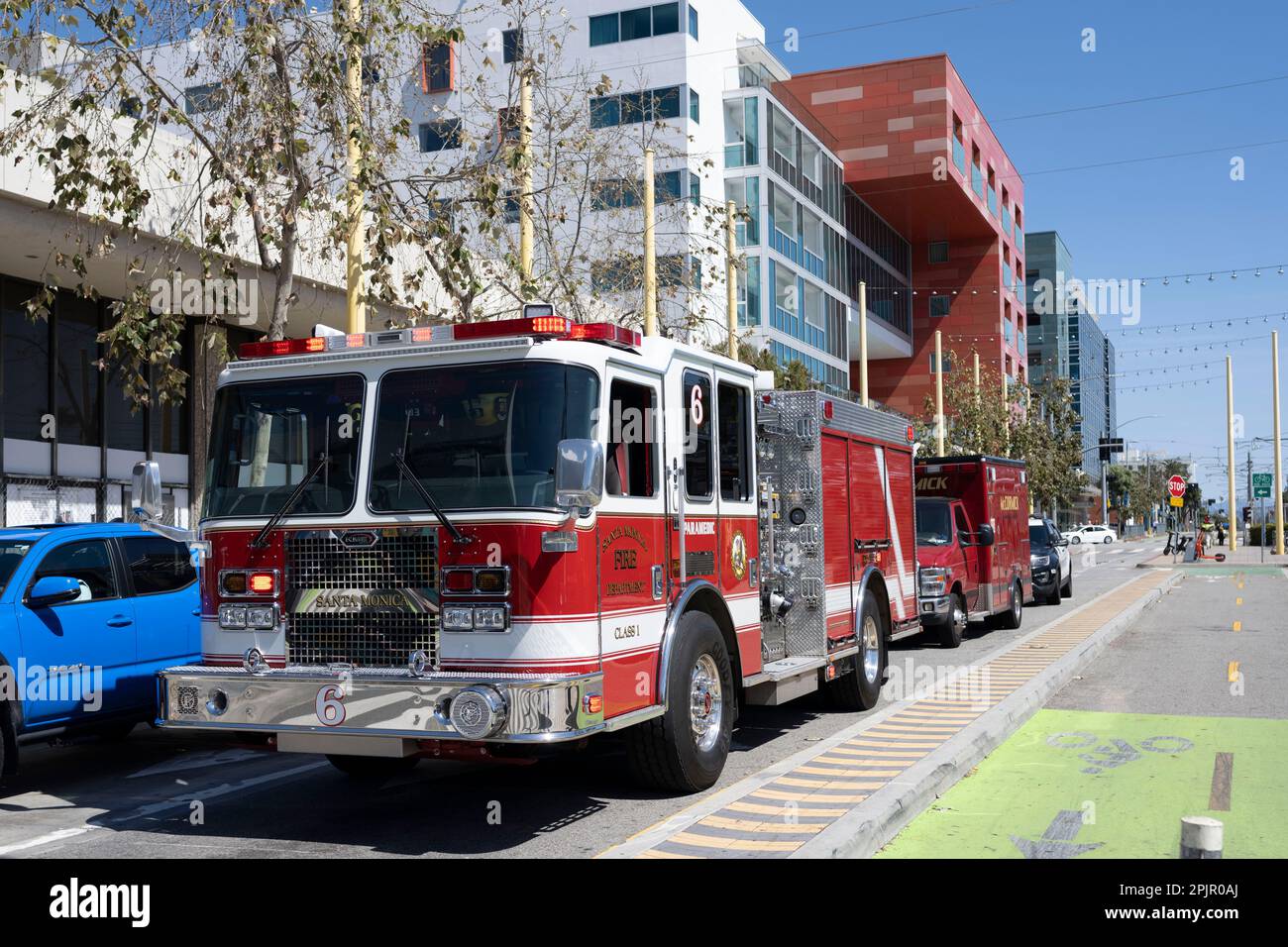 Santa Monica, California, USA. 25th Mar, 2023. A Santa Monica Fire ...