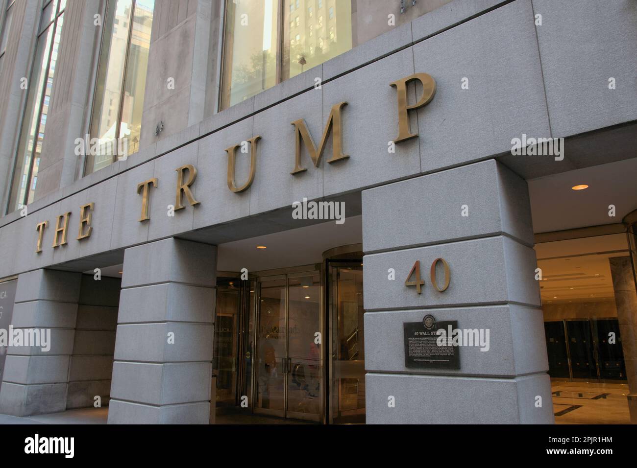 The Trump building at 40 Wall Street, New York Stock Photo - Alamy