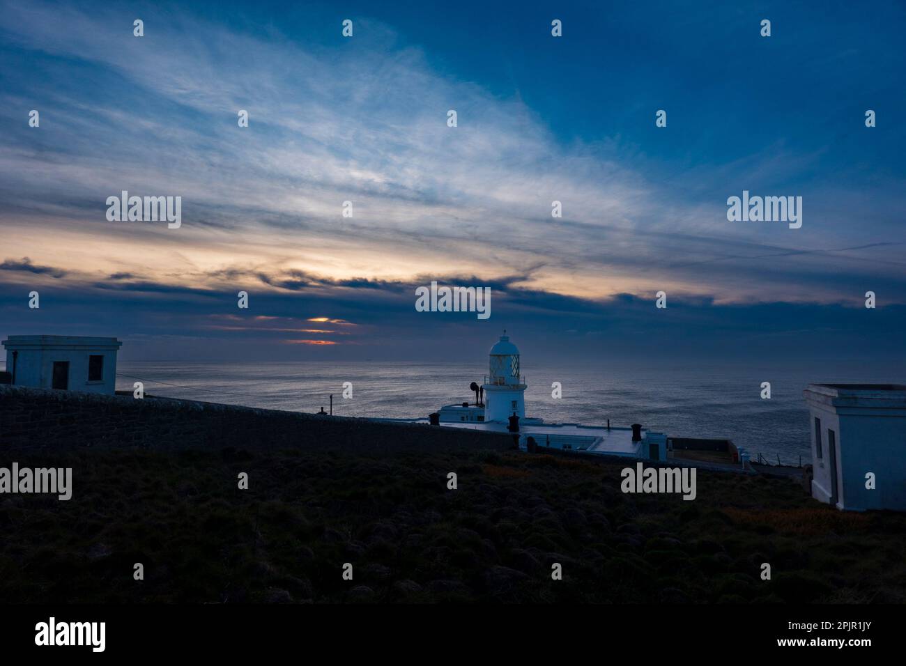 Pendeen lighthouse hi-res stock photography and images - Alamy