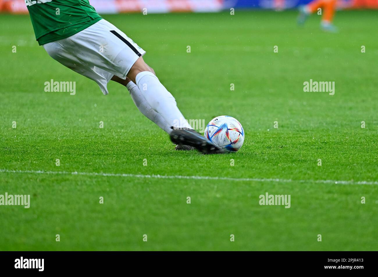 Football action shots hi-res stock photography and images - Alamy