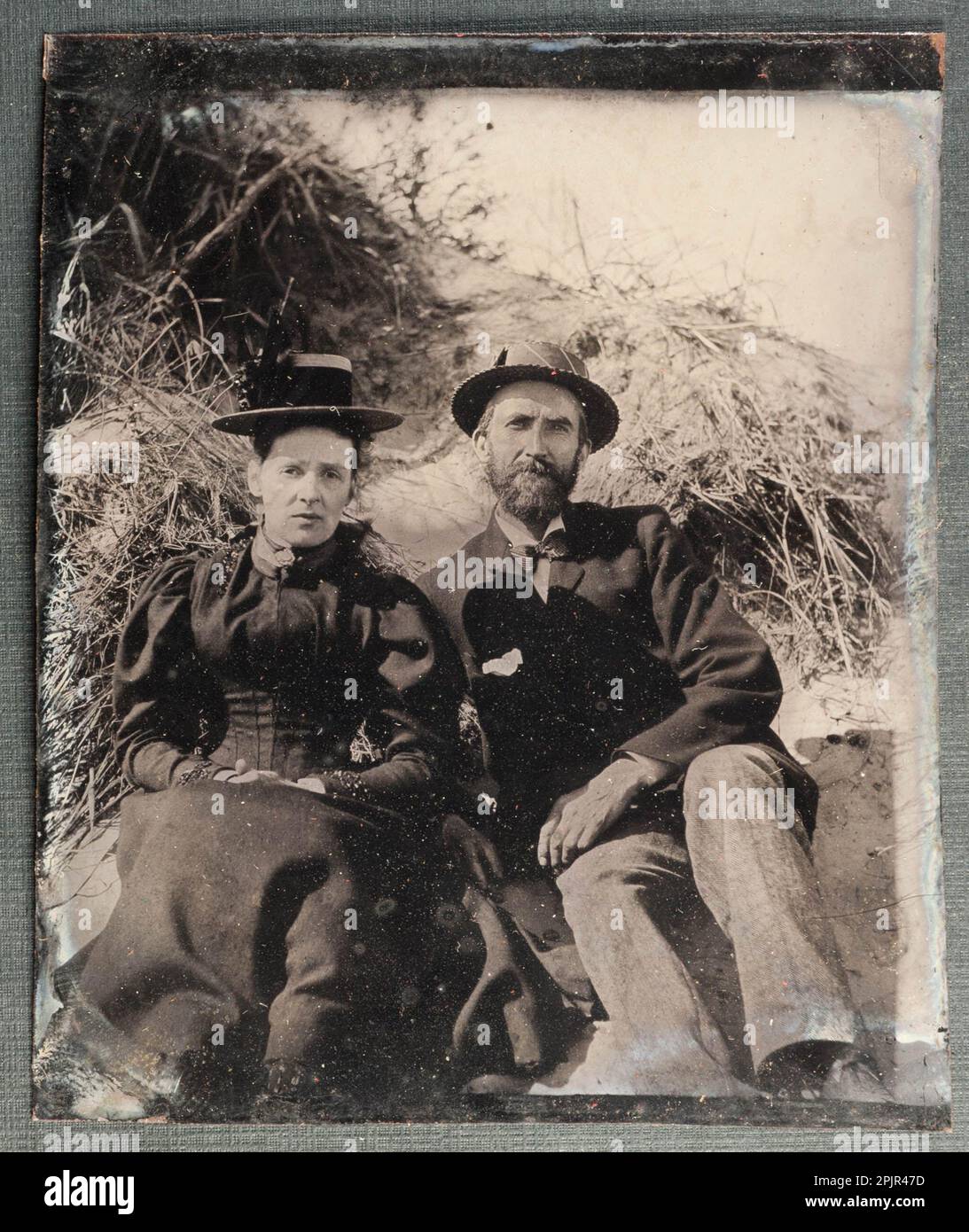 Tintype couple hi-res stock photography and images - Alamy