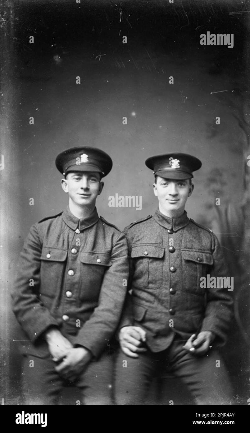 Two soldiers, Welsh Regiment Stock Photo - Alamy