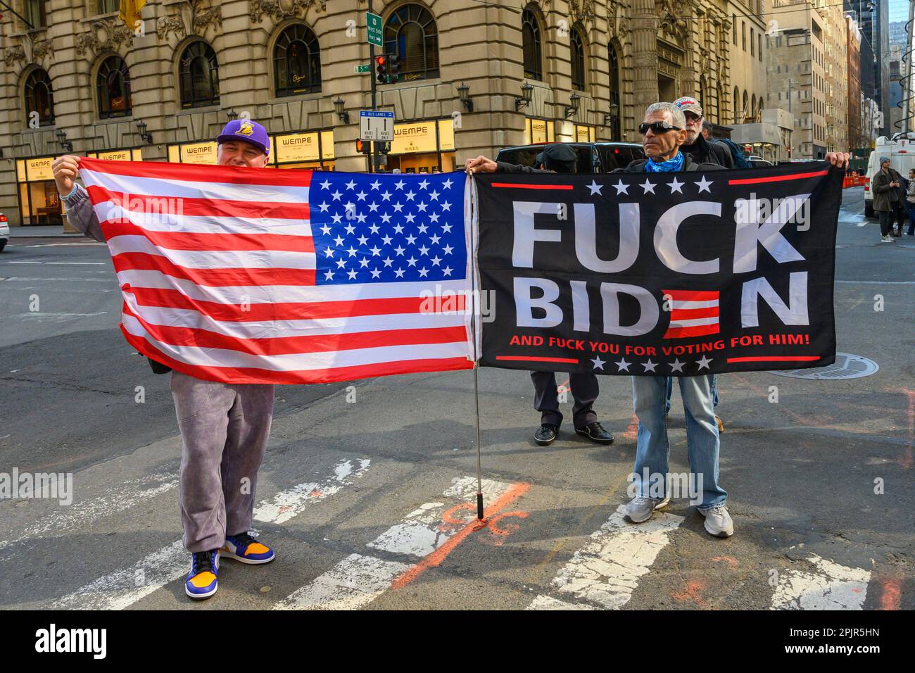 New York, USA. 3rd Apr, 2023. Supporters of former US President Donald ...