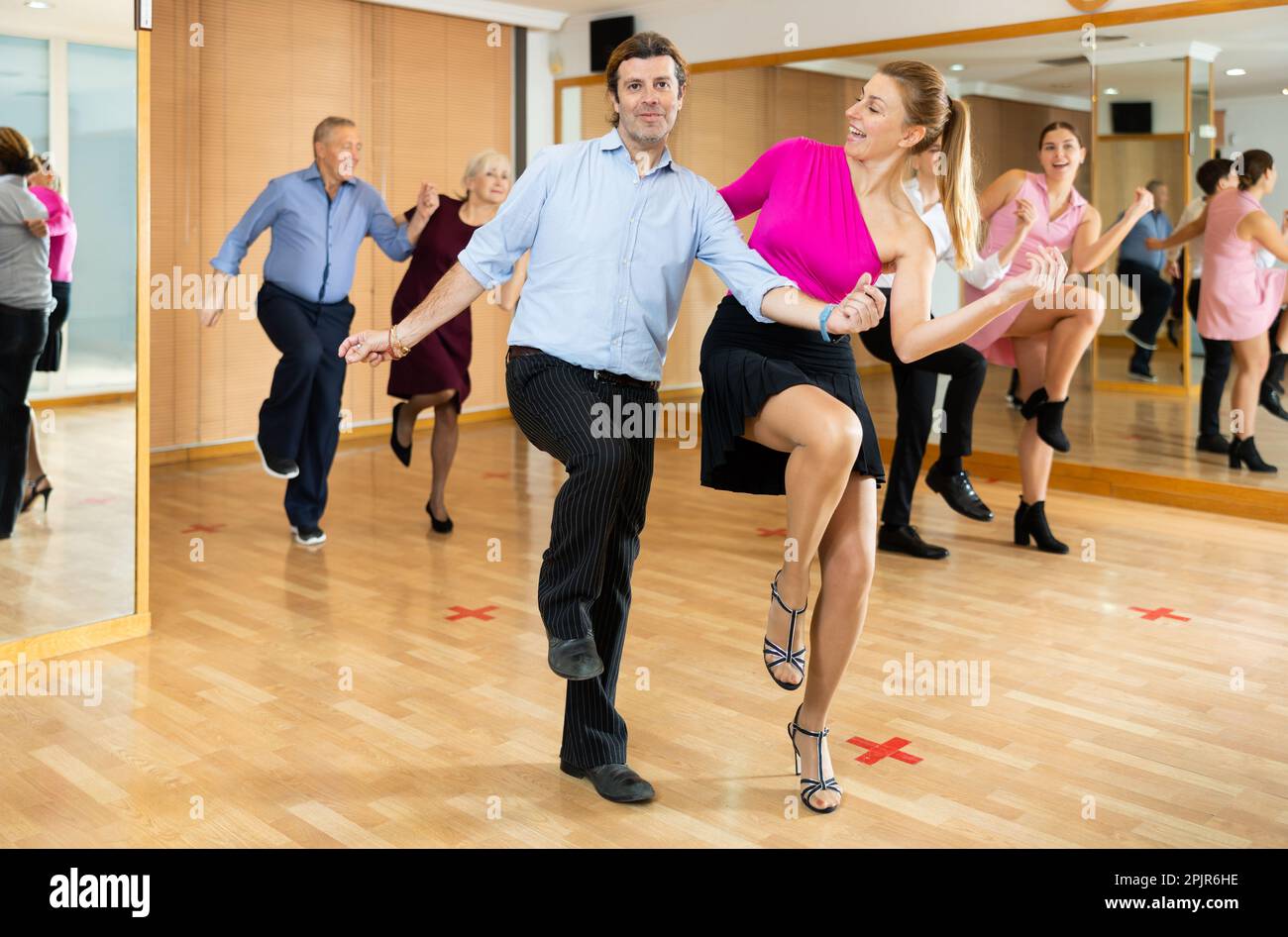 Professional dancers rehearsing studio hi-res stock photography and ...