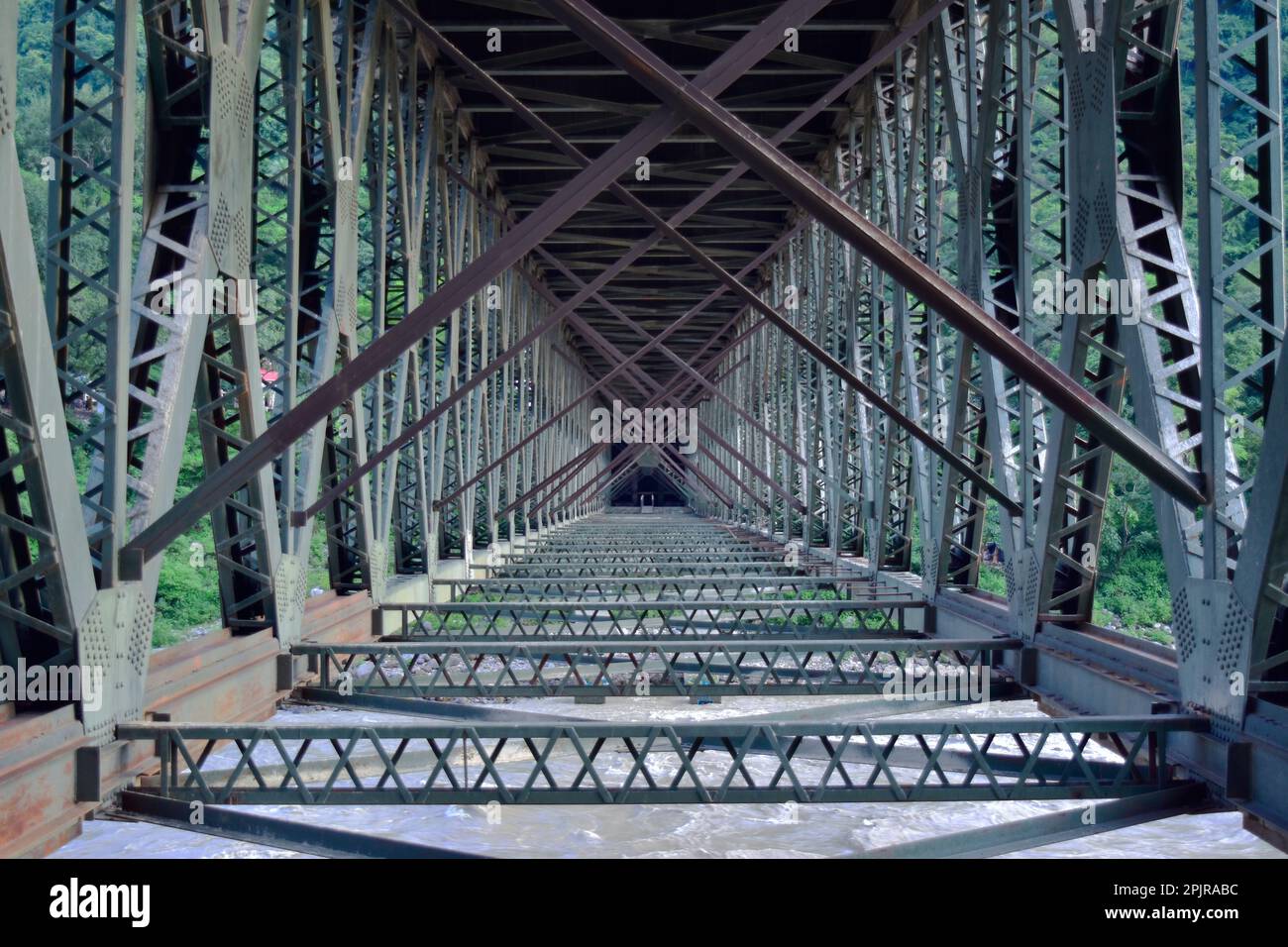 Inside view of steel bridge structure Stock Photo - Alamy
