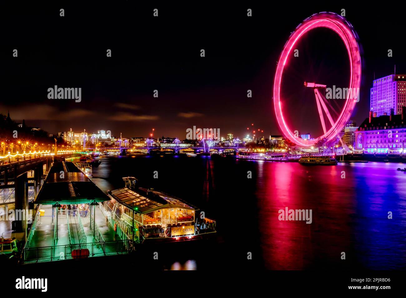 City night fish eye hi-res stock photography and images - Alamy