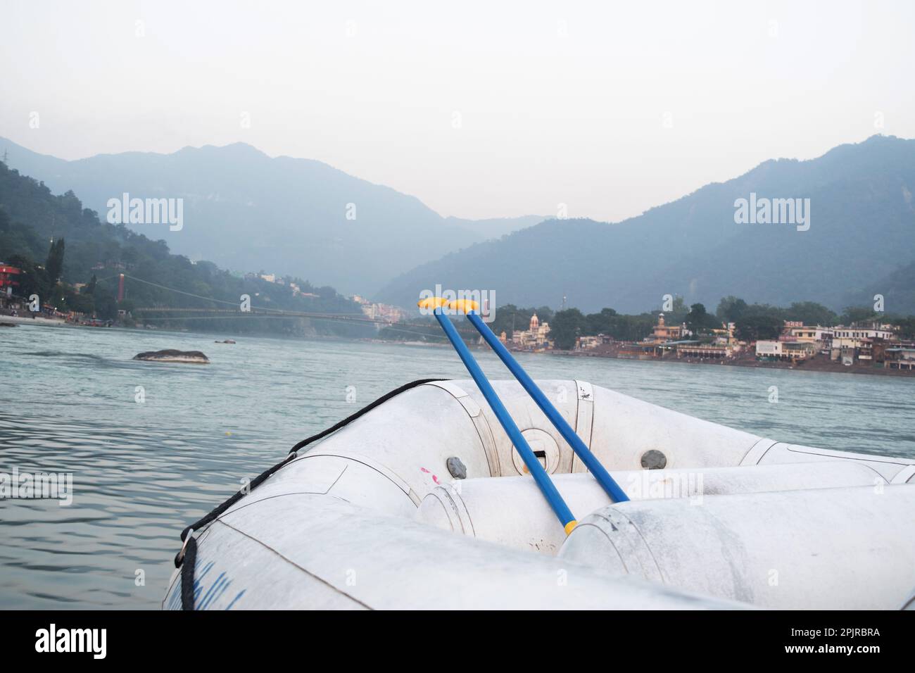 Raft boat with paddle in rishikesh uttarakhand Stock Photo - Alamy