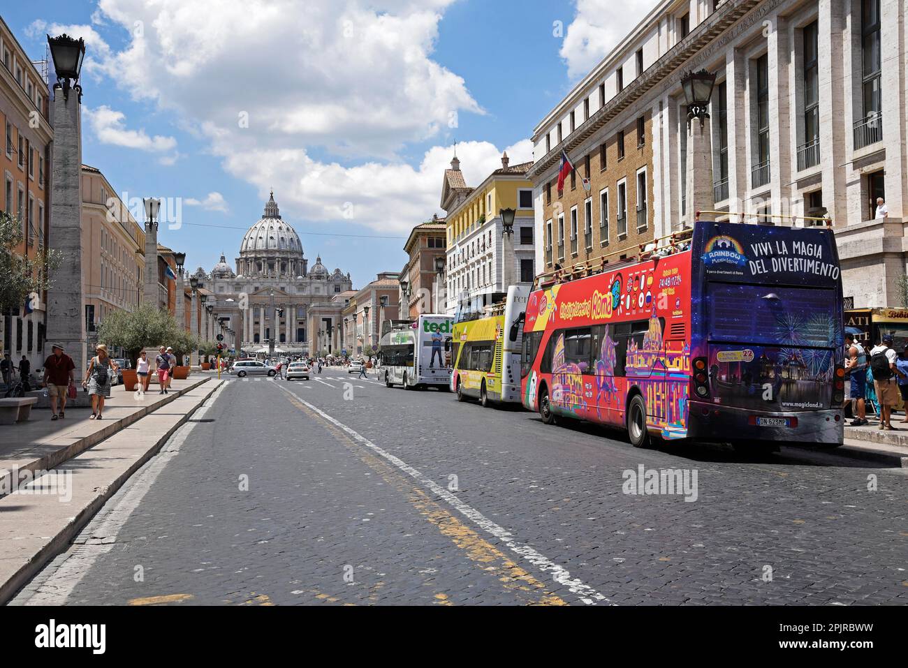 Via della Conciliazione, street, road traffic, Basilica di San Pietro ...