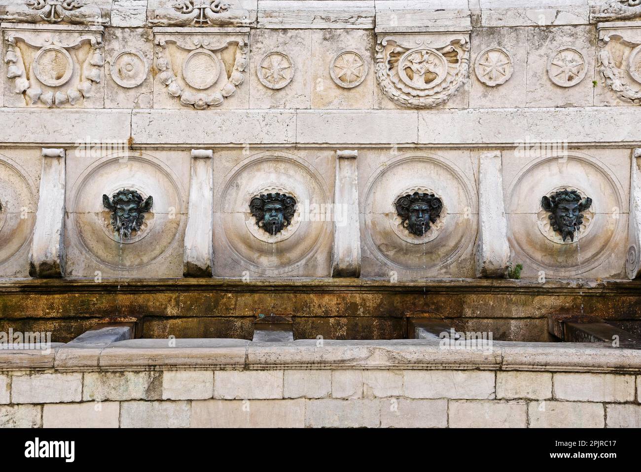 Calamo IMCDb.org: 1955 Chevrolet Bel Air Nomad [2429] in "Home ...