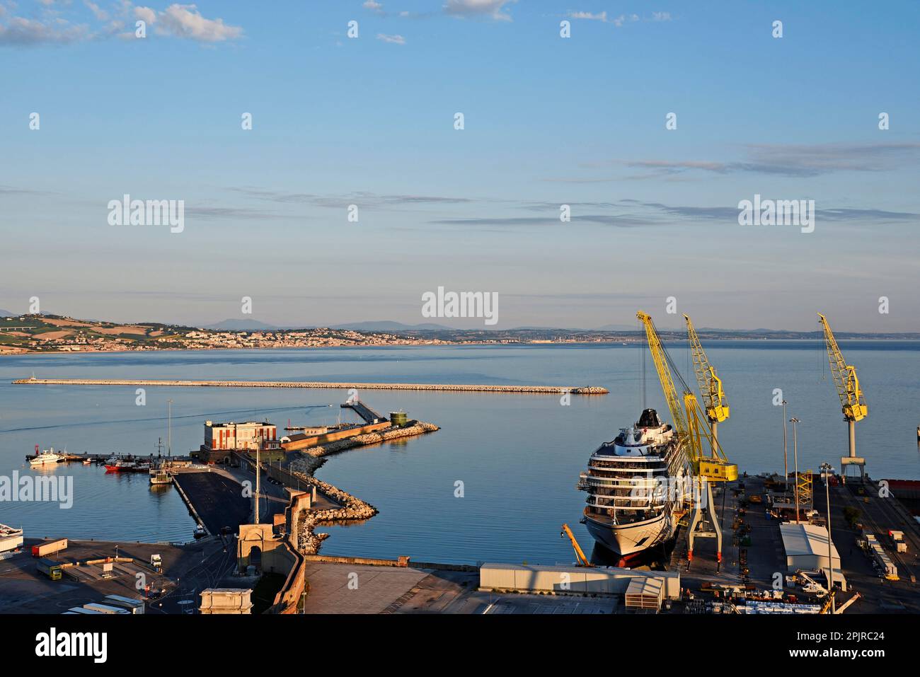 Commercial port of ancona hi-res stock photography and images - Alamy