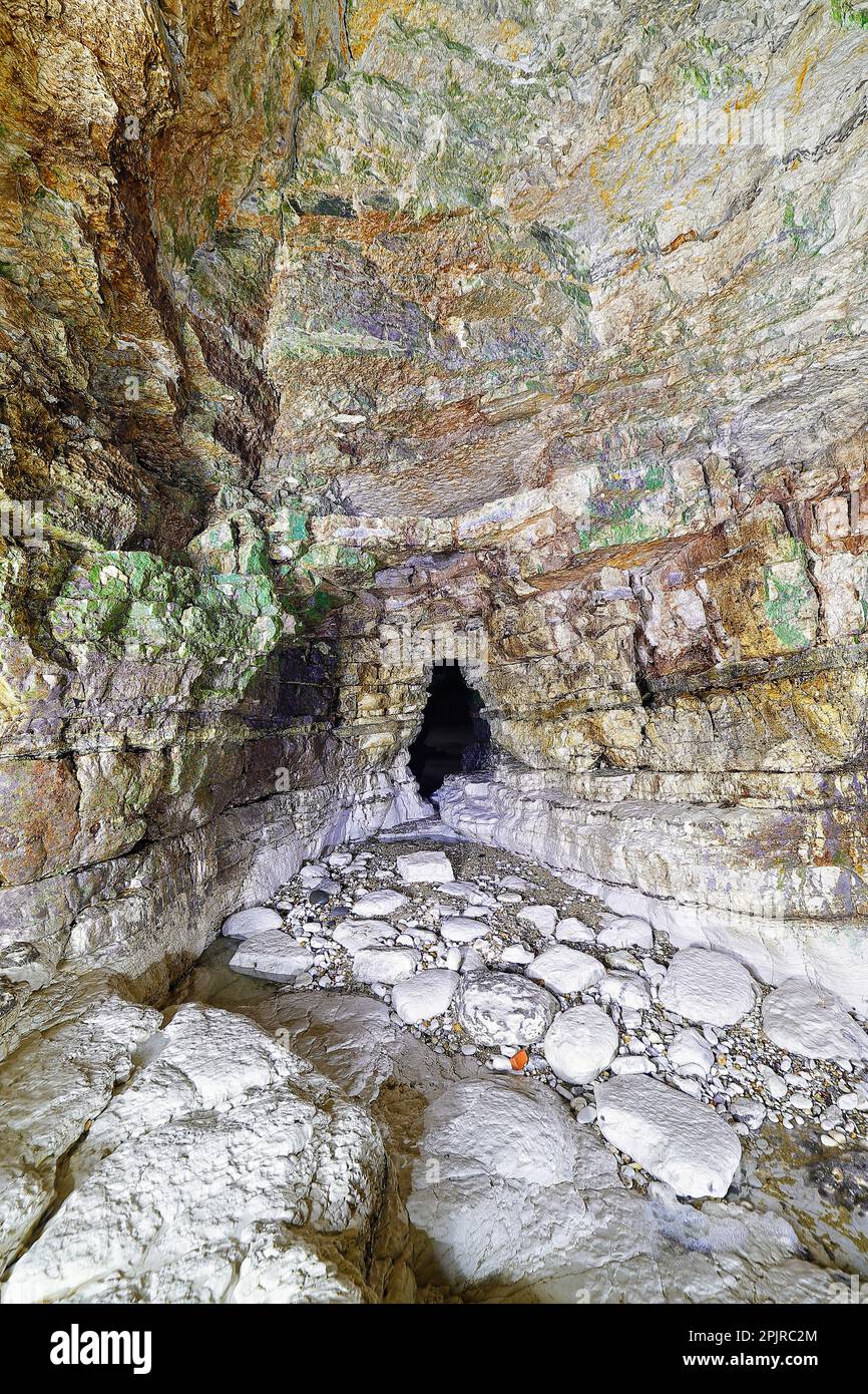 Inside Robin Lythes Hole/Cave at North Landing, Flamborough,East ...