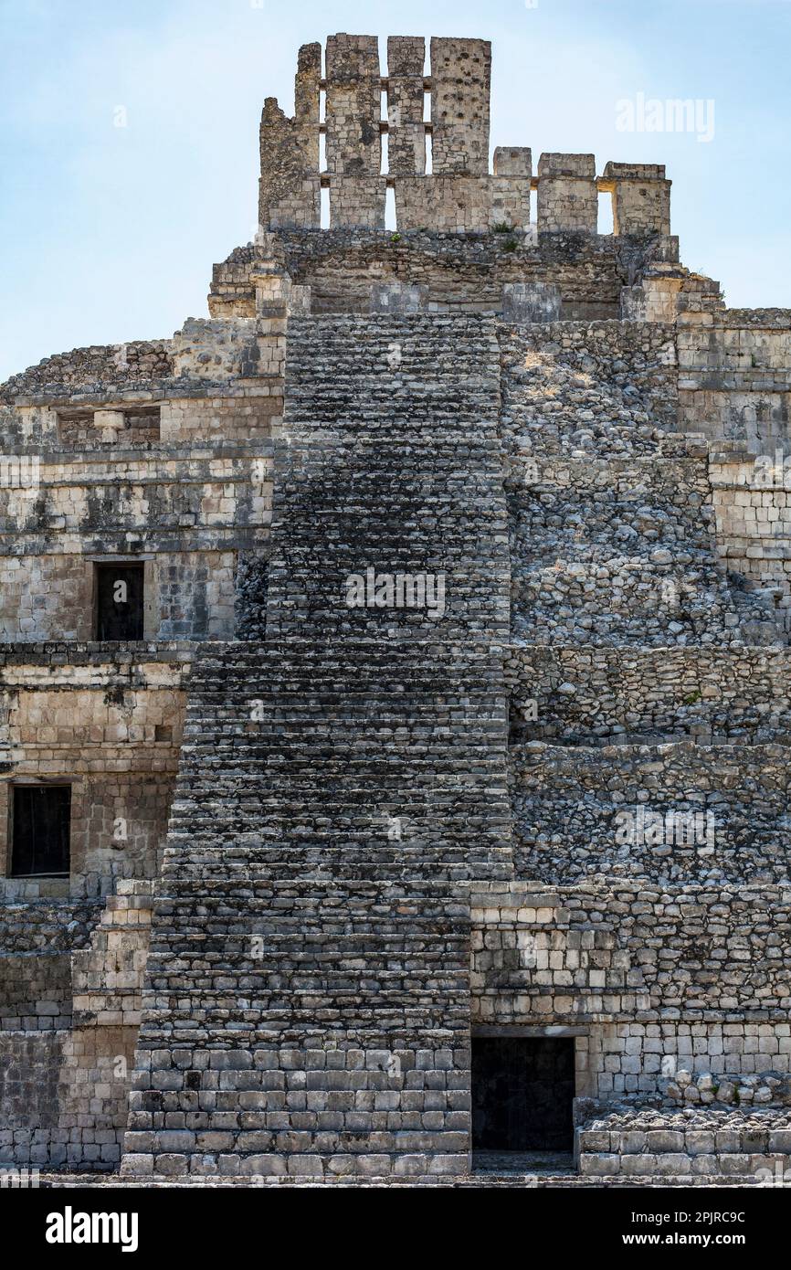 The Temple of Five Storeys, Edzna, Yucatán, Mexico Stock Photo - Alamy